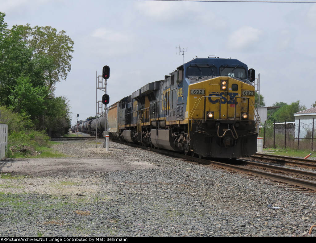 CSX 692